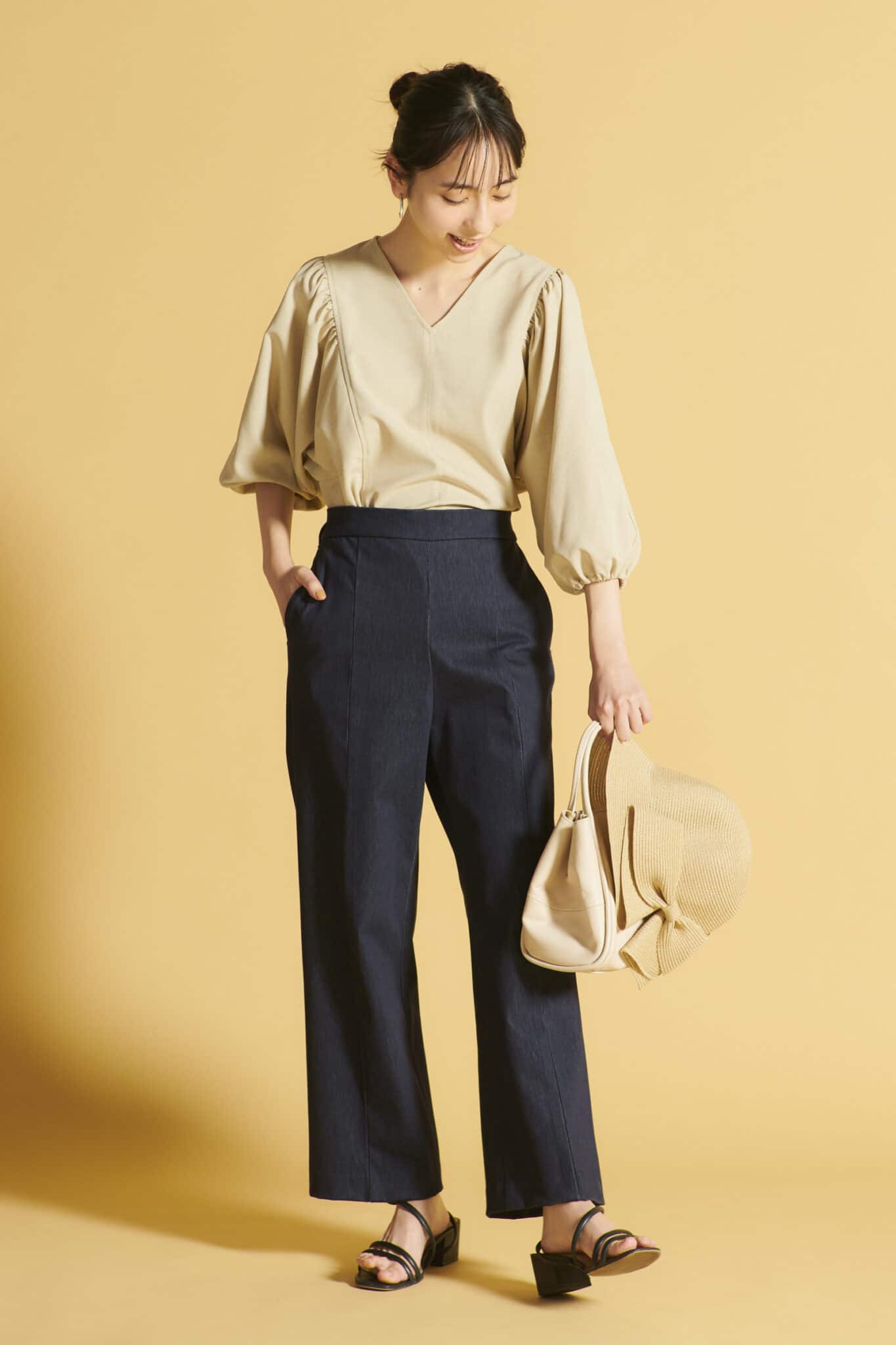 KEYUCAから、イージーケアで天然素材の風合いが楽しめる、リネンライクのウエアシリーズが発売！ | VANITYMIX マガジン