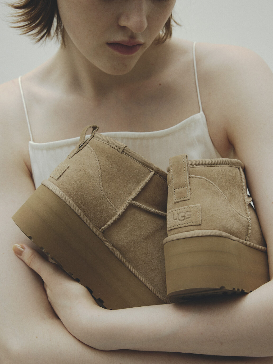 スナイデルから、UGG「CLASSIC ULTRA MINI PLATFORM」のEXCLUSIVEカラーが発売！ | VANITYMIX マガジン